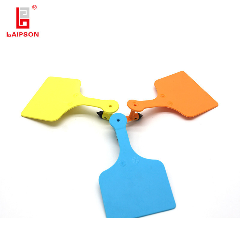 12.5g Durable Animal Cattle Tracking Ear Tags , Z Tags For Cattle 125*78mm