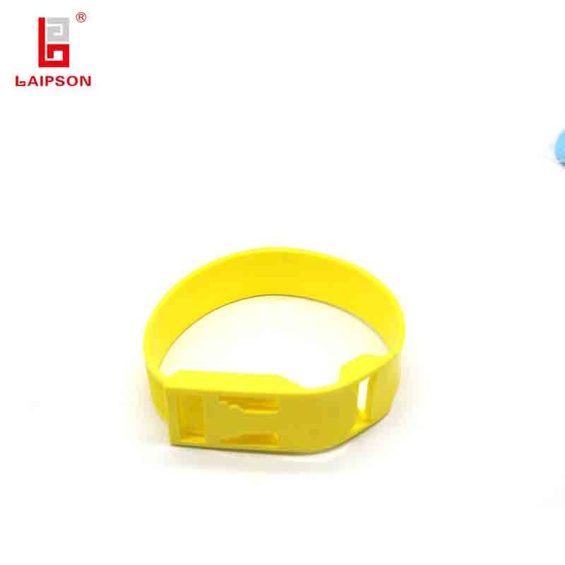 Animal Identification Cow Leg Straps 374*30mm Customized Color Laser Number