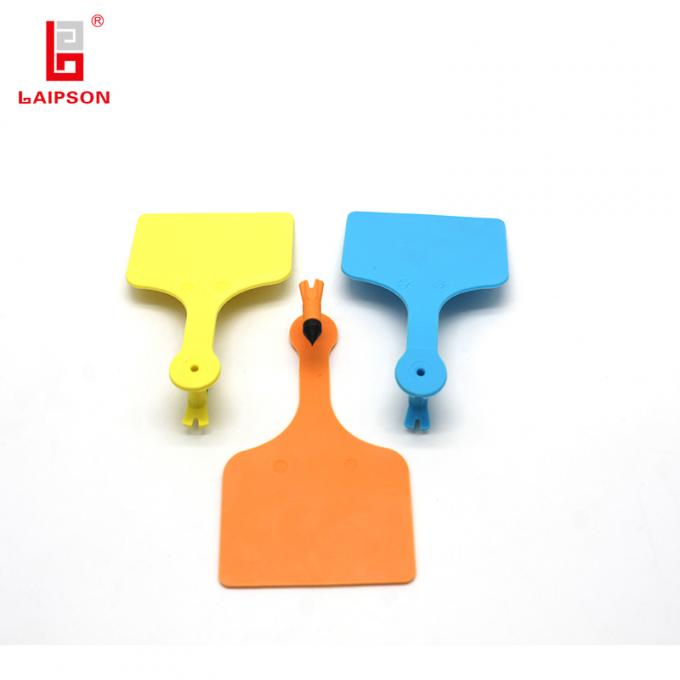 12.5g Durable Animal Cattle Tracking Ear Tags , Z Tags For Cattle 125*78mm