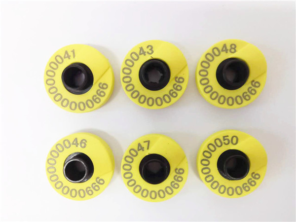 Mini Electronic Red Yellow RFID Animal Ear Tag For Sheep Cattle Tracking